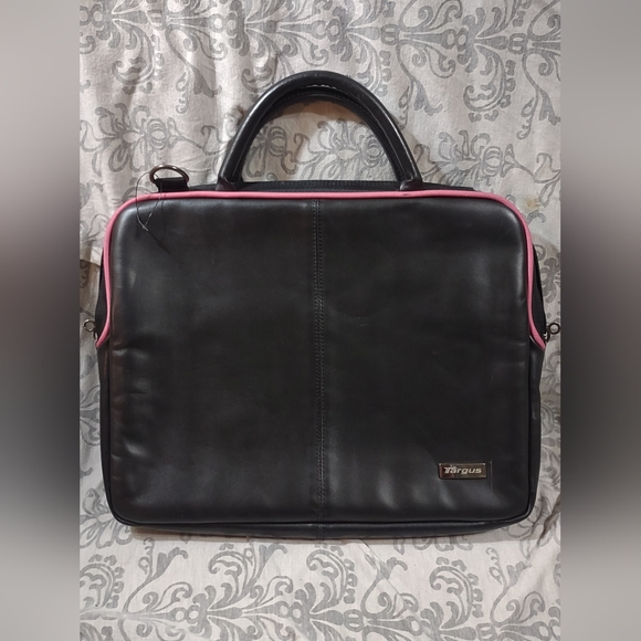 Targus | Bags | Targus Black And Pink Laptop Bag | Poshmark